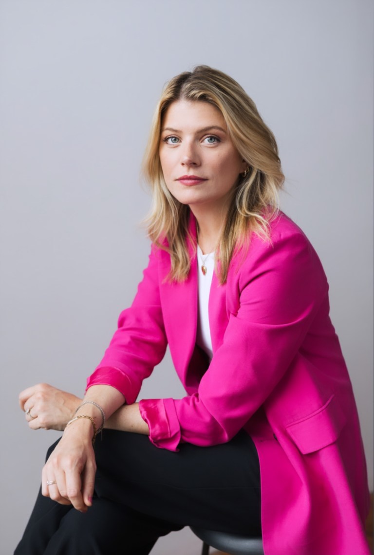 Alison Hall – Journalist – Storyteller – Creator